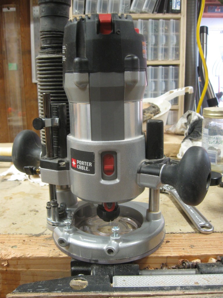 Adapting a Porter Cable 890-Series Plunge Router to fit a Festool D27 ...