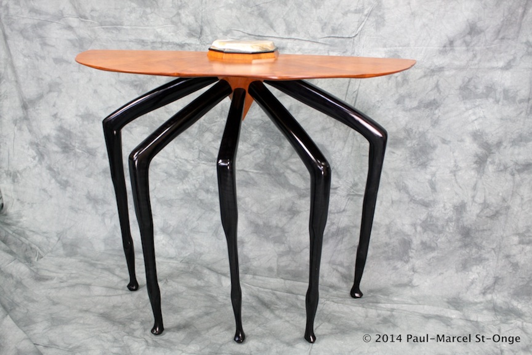 What Defines Form? – Sculptural Woodwork by Chris Wong